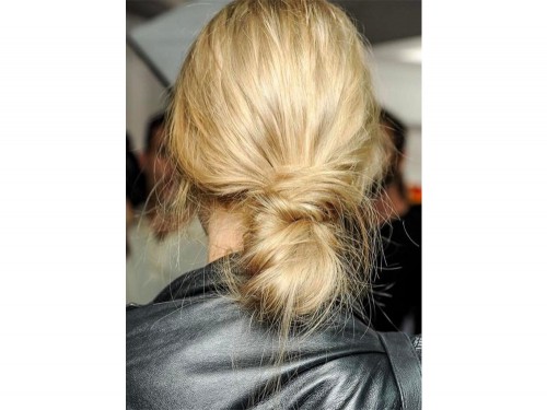 Banana Bun: i nuovi capelli raccolti che fanno tendenza - Grazia.it