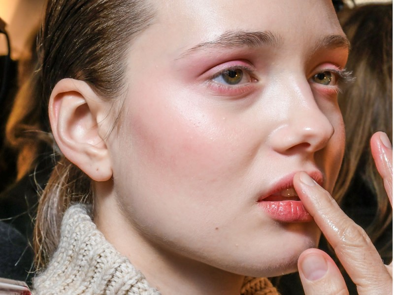 Come truccare le labbra per renderle più carnose - Grazia.it