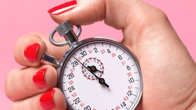 Perché le donne sono sempre in ritardo? Abbiamo la risposta definitiva