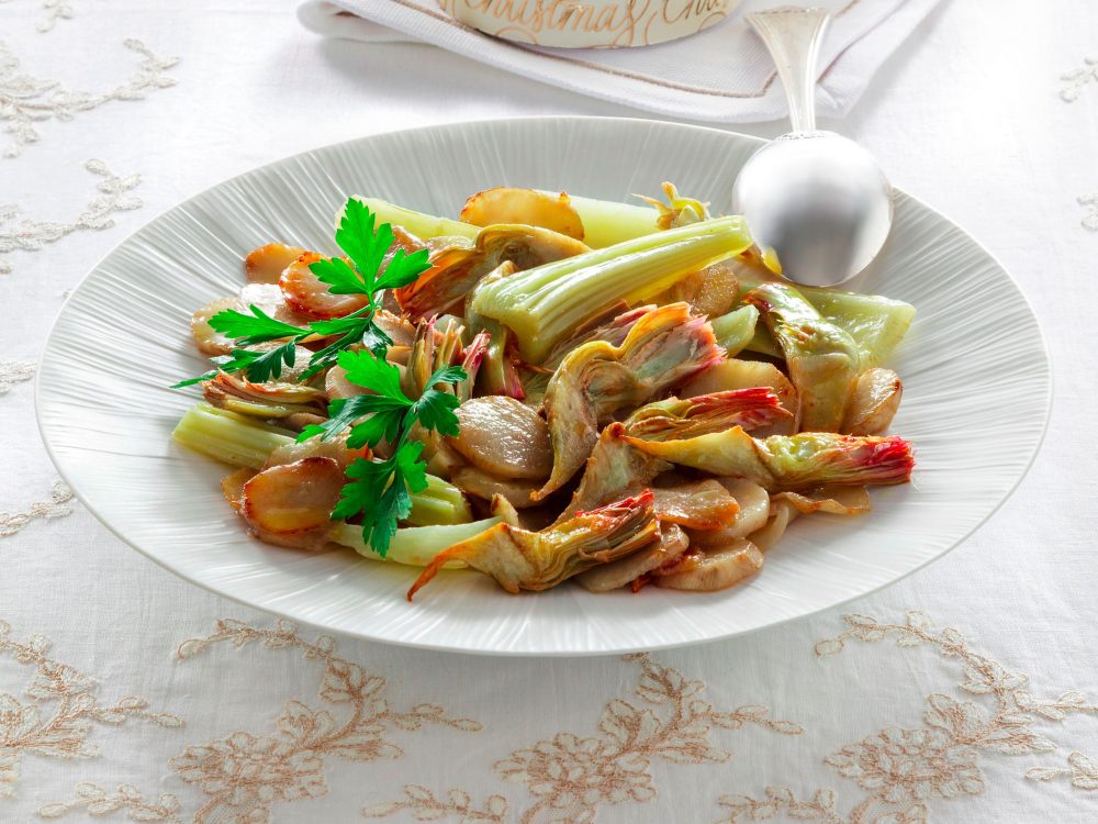 Cardi in padella con carciofi