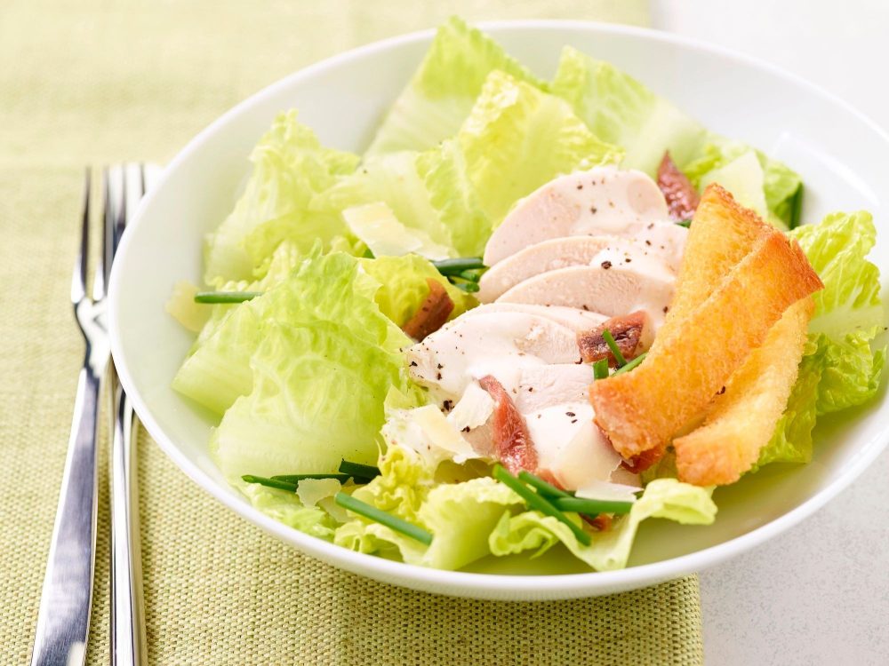 Insalata Caesar con pollo