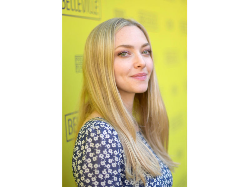 Amanda Seyfried beauty look: focus su capelli e make up dell'attrice