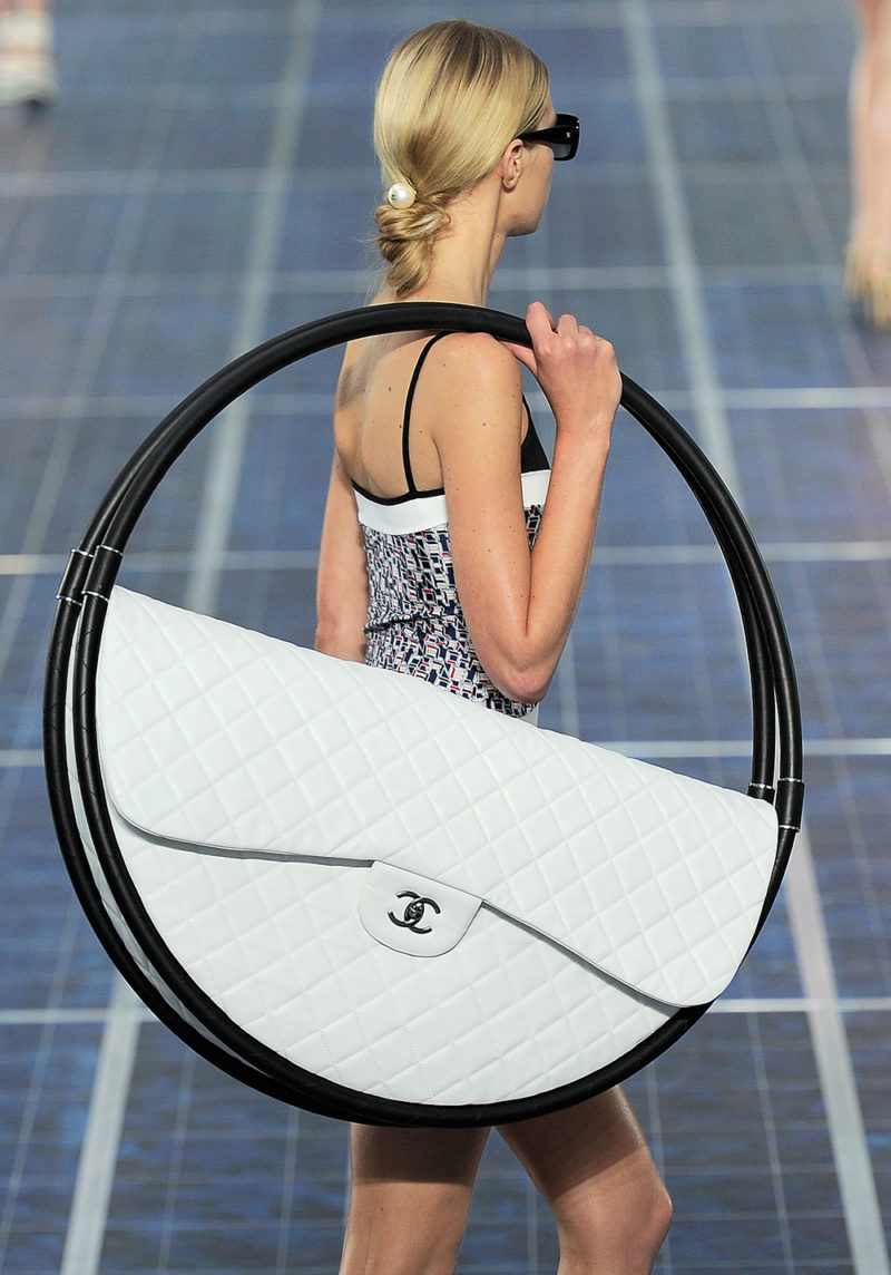 Chanel: le 15 borse da sfilata più belle e iconiche di sempre