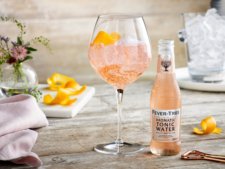Fever-Tree Aromatic Tonic Water: aroma e freschezza in bottiglia ...