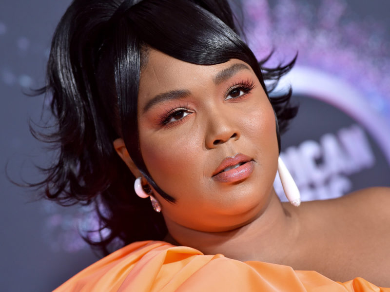 Lizzo beauty look: i make up e i look capelli più belli della cantante ...