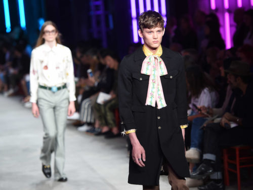 Moda genderless: quando i brand sfidano gli stereotipo di genere