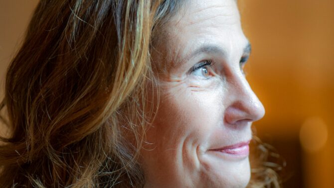 Ilaria Capua: «La scienza è fuoco che ti brucia dentro» - Grazia.it