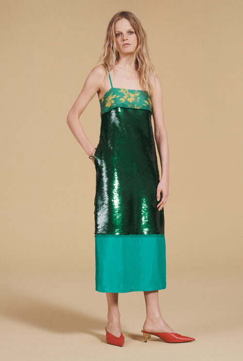 Zara lancia la nuova collezione Studio per la PE 2024