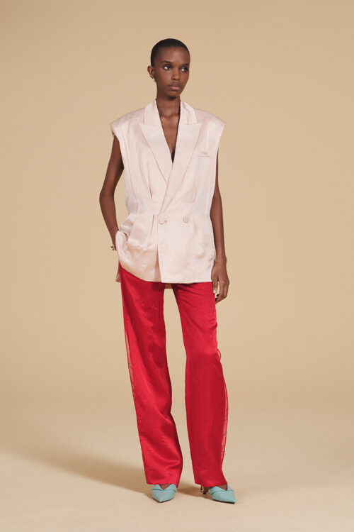 Zara lancia la nuova collezione Studio per la PE 2024