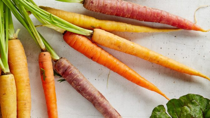 A cosa fanno bene le carote? 5 benefici sorprendenti - Grazia.it
