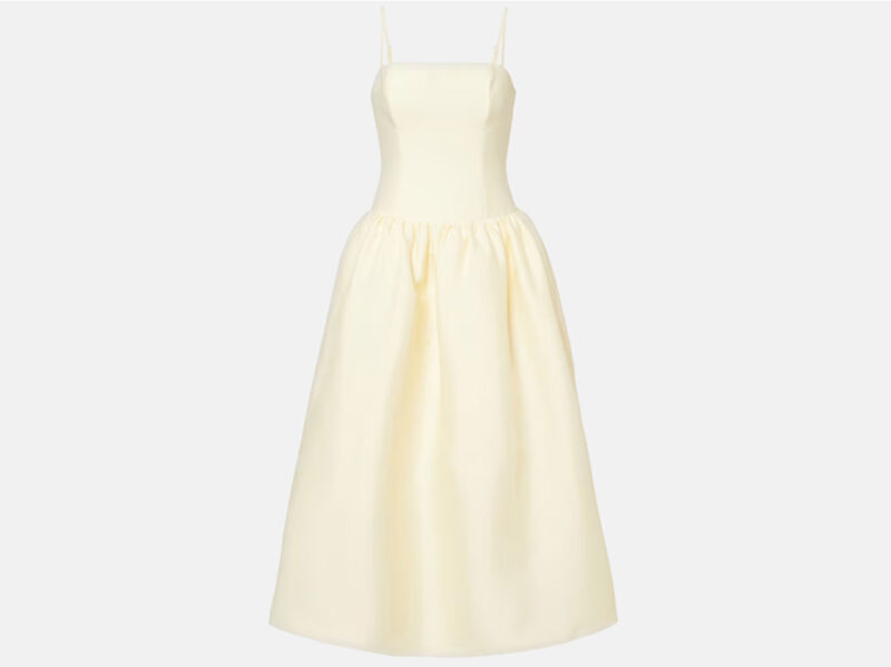 Abito giallo burro: è lui il grande must-have della primavera