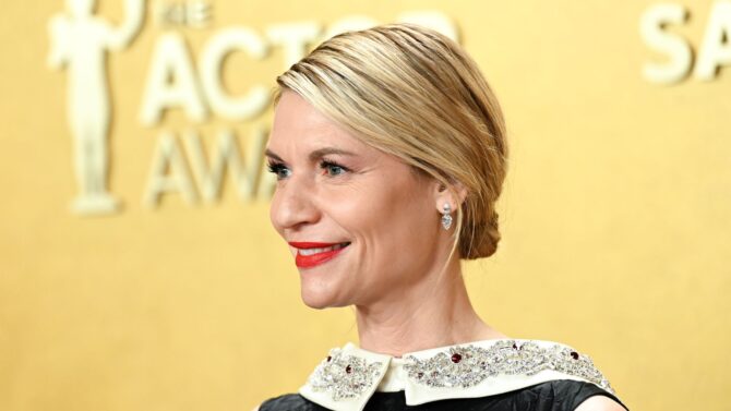 Acconciature capelli lunghi e medi: quattro look da provare